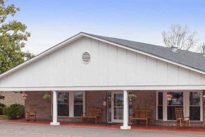 Genesis HealthCare | 160 Nursing Homes / Skilled Nursing Facilities ...