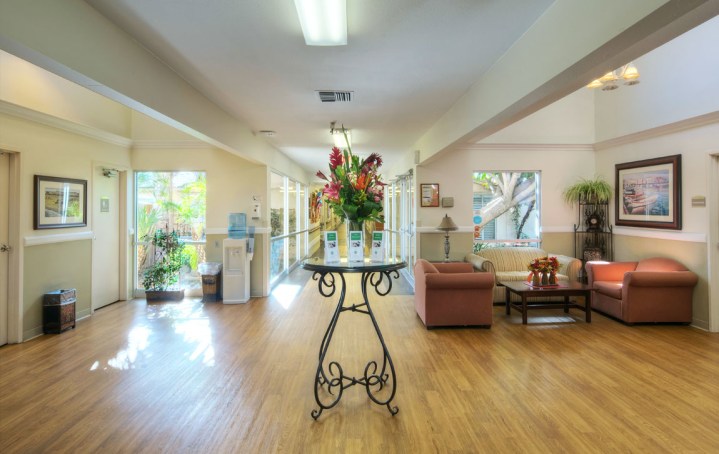 Advanced Rehab Center of Tustin | Nursing Home | Santa Ana Skilled ...