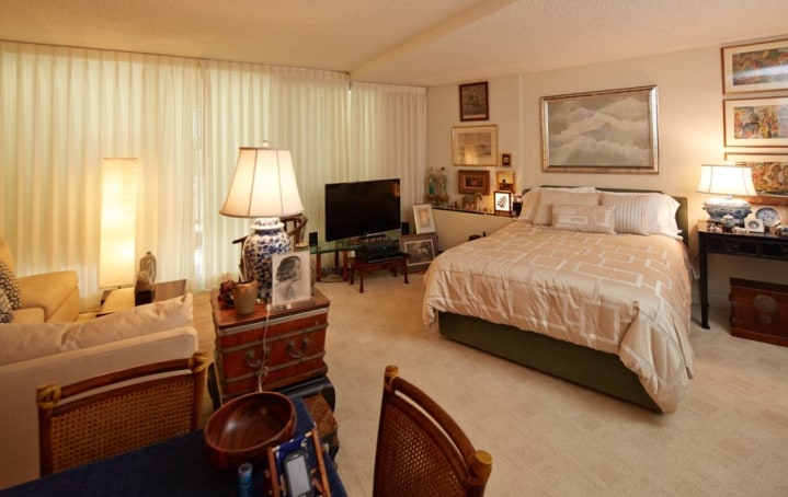 Arcadia Retirement Residence nursing home, 1434 Punahou Street ...