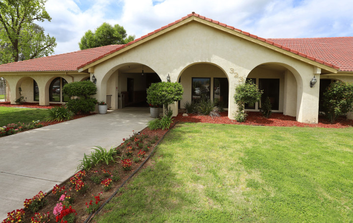 Arvin Post Acute | Nursing Home | Arvin Skilled Nursing Facility | 2 ...