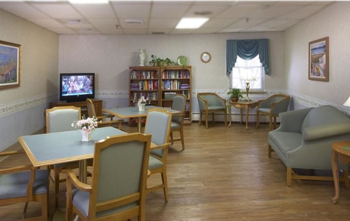 Avon Health Center | Nursing Home | Avon Skilled Nursing Facility