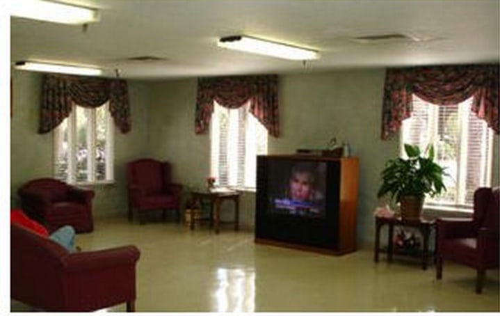 Azalealand Nursing Home | Savannah Skilled Nursing Facility