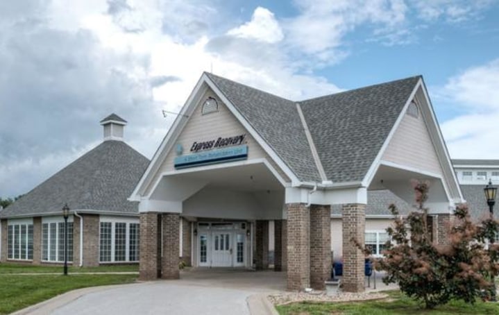 The Hilltop at Blue River | Nursing Home | Kansas City Skilled Nursing ...