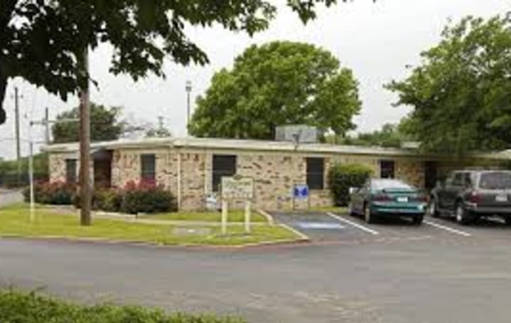 Brentwood Campus of Care | Nursing Home | Dallas Skilled Nursing ...