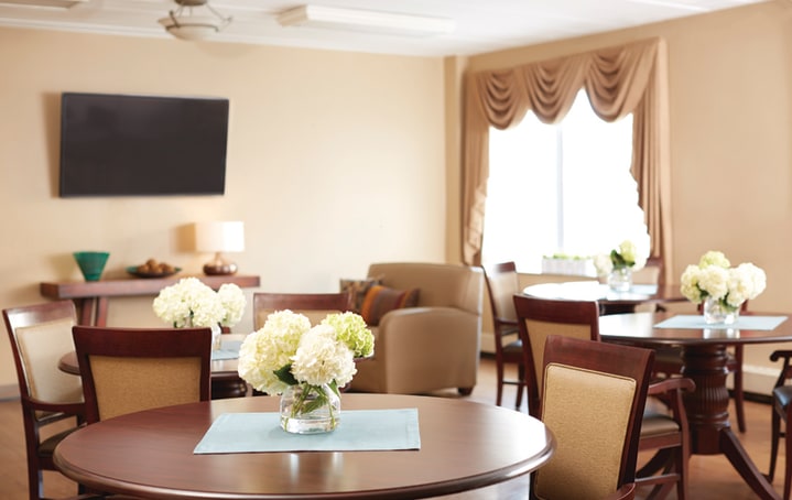 Beacon Care and Rehabilitation | Nursing Home | Chicago Skilled Nursing ...