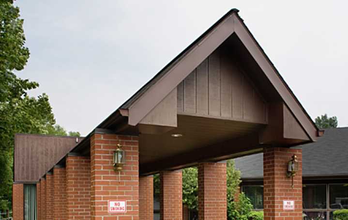 Cedar Ridge Center | Nursing Home | Sissonville Skilled Nursing Facility