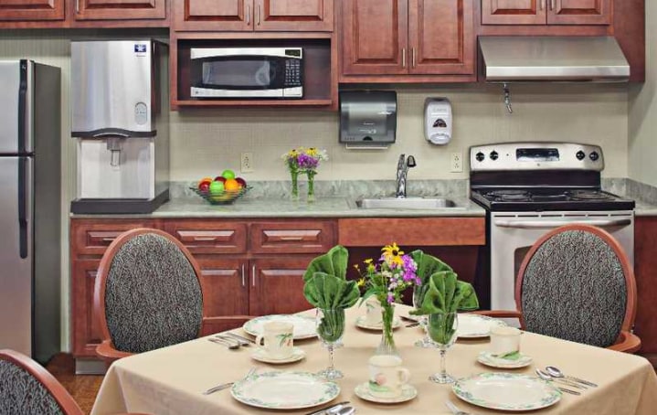 Cedar Ridge Center | Nursing Home | Skowhegan Skilled Nursing Facility