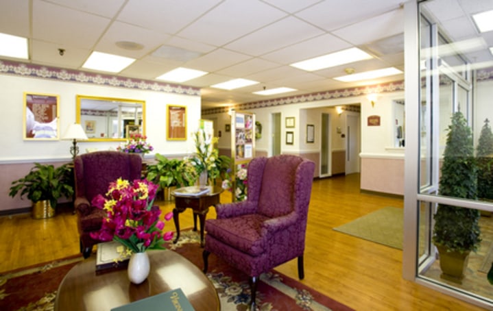Colonial Heights Rehabilitation and Nursing Center | Nursing Home ...