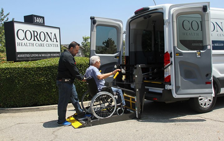 Corona Health Care Center | Nursing Home | Corona Skilled Nursing Facility