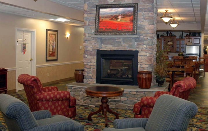 Country Meadows Nursing Center of Bethlehem | Nursing Home | Bethlehem ...