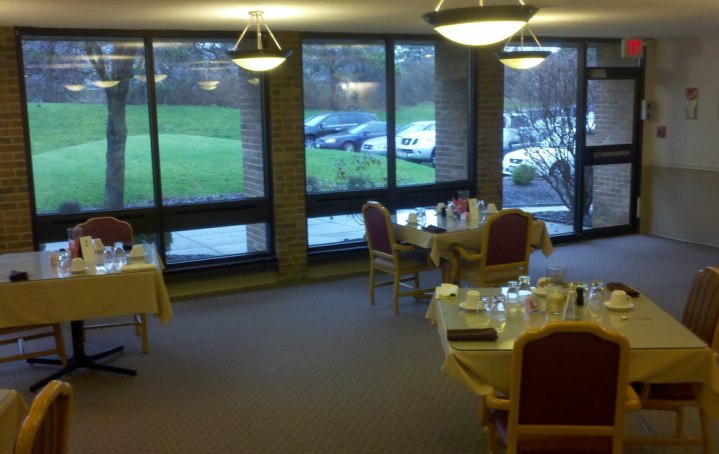 Crown Pointe Care Center | Nursing Home | Columbus Skilled Nursing Facility