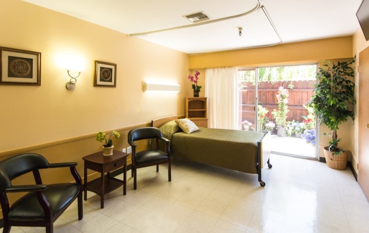 Del Rosa Villa | Nursing Home | San Bernardino Skilled Nursing Facility
