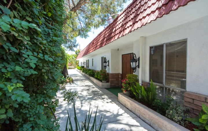 Del Rosa Villa | Nursing Home | San Bernardino Skilled Nursing Facility