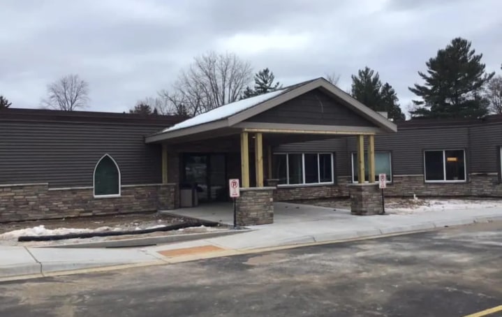 Sandstone Health Care Center | Nursing Home | Sandstone Skilled Nursing ...