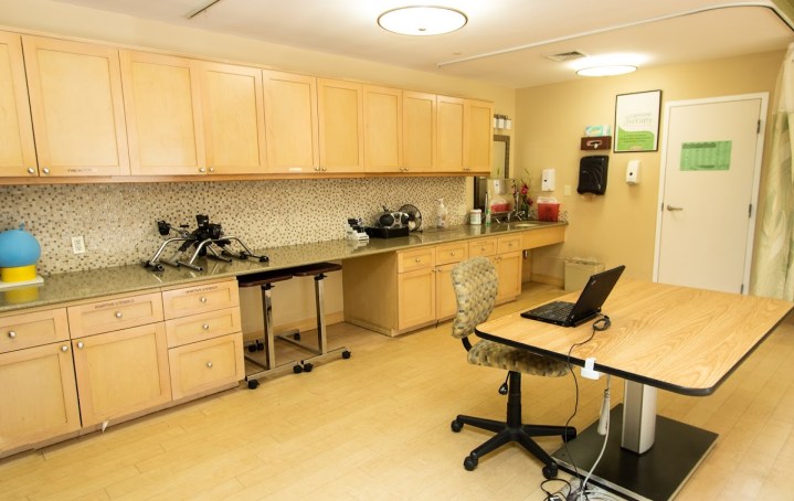 Excel Care Center | Nursing Home | Tampa Skilled Nursing Facility