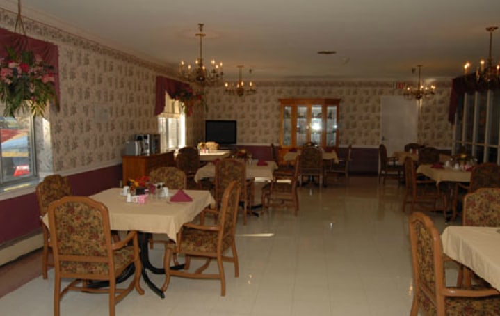 Dexter House Healthcare | Nursing Home | Malden Skilled Nursing Facility