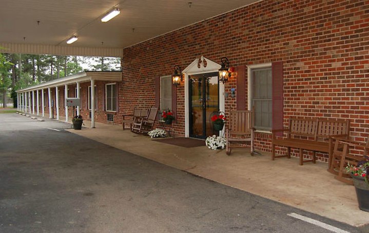 Diversicare of Oxford | Nursing Home | Oxford Skilled Nursing Facility