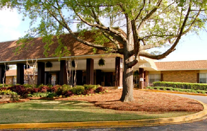 Diversicare of Riverchase | Nursing Home | Birmingham Skilled Nursing ...