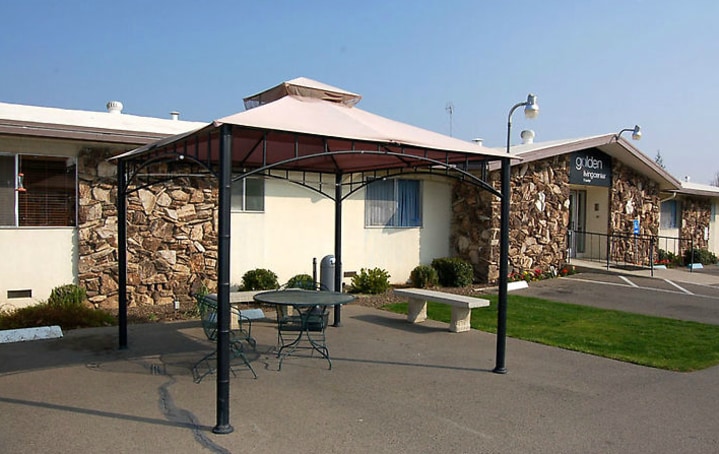 Vineyard at Fowler | Nursing Home | Fowler Skilled Nursing Facility