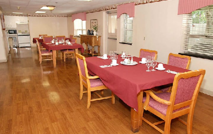 The Phoenix Center for Rehabilitation and Nursing | Nursing Home ...