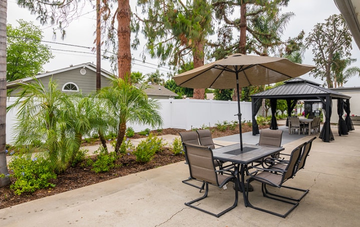 Gordon Lane Care Center | Nursing Home | Fullerton Skilled Nursing Facility