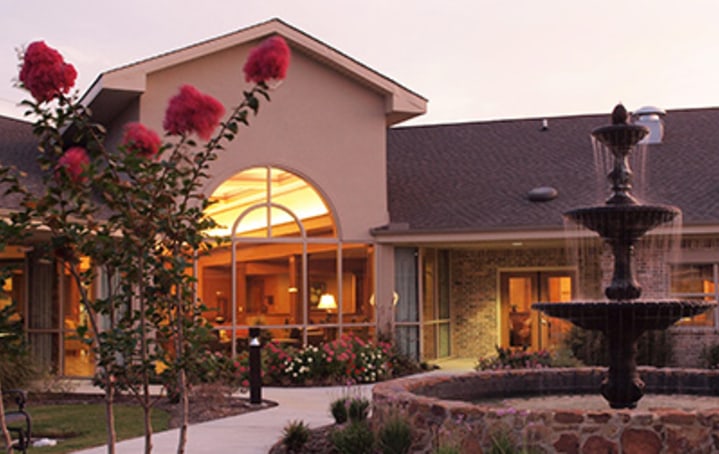 Eagle Crest Rapid Recovery nursing home, 9602 Huffmeister Rd, Houston, TX 77095 | 5 photos