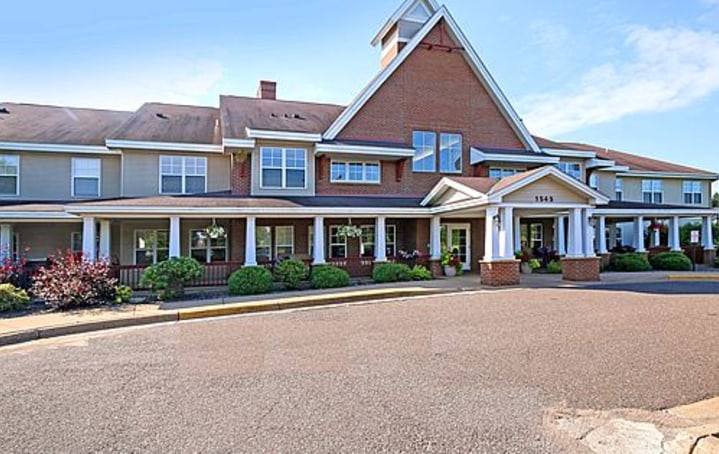 Gracepointe Crossing Gables | Nursing Home | Cambridge Skilled Nursing ...