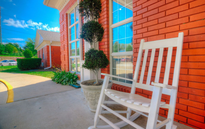 James River Nursing and Rehabilitation | Nursing Home | Springfield ...