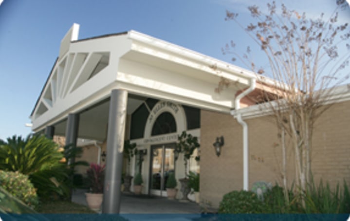 Jo Ellen Smith Living Center | Nursing Home | New Orleans Skilled Nursing Facility