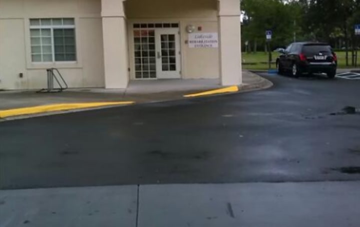 Lakeside Center for Rehabilitation and Healing | Nursing Home ...