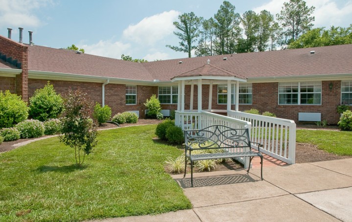 Life Care Center of Centerville | Nursing Home | Centerville Skilled ...