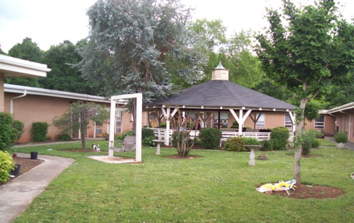 Magnolia Manor - Inman | Nursing Home | Inman Skilled Nursing Facility