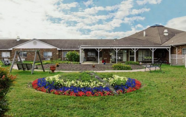 Manchester Center for Rehabilitation and Healing | Nursing Home ...