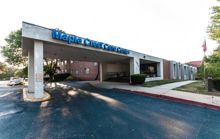 Maple Crest Health Center | Nursing Home | Omaha Skilled Nursing Facility