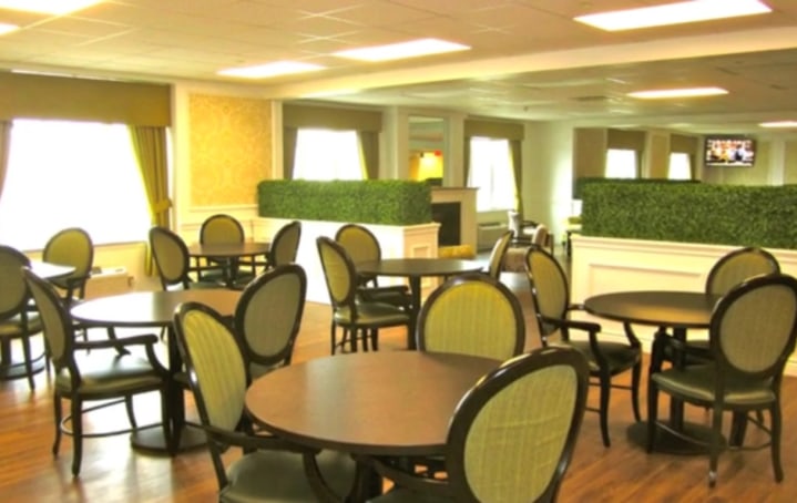 Maple Manor Rehab Center | Nursing Home | Wayne Skilled Nursing ...