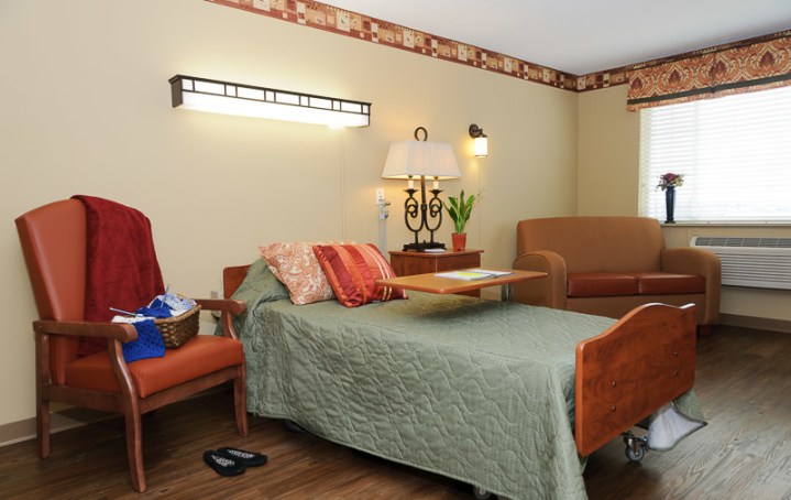 Mitchell Manor | Nursing Home | Mitchell Skilled Nursing Facility