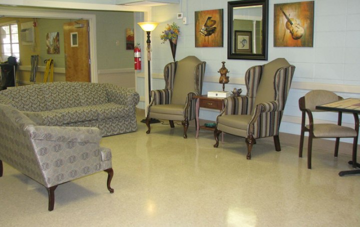 Oak Haven Healthcare Center | Nursing Home | Center Point Skilled ...