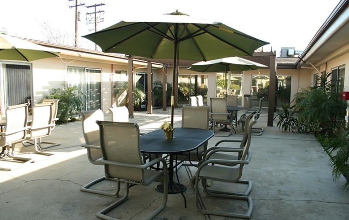 Paramount Convalescent Hosp. | Nursing Home | Paramount Skilled Nursing ...