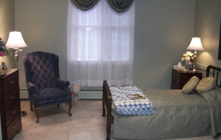 Paris Health and Rehab Center | Nursing Home | Paris Skilled Nursing ...