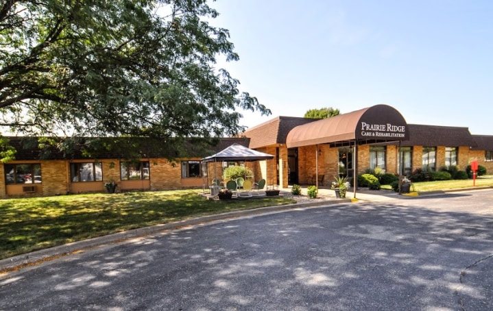 Azria Health Prairie Ridge | Nursing Home | Mediapolis Skilled Nursing ...