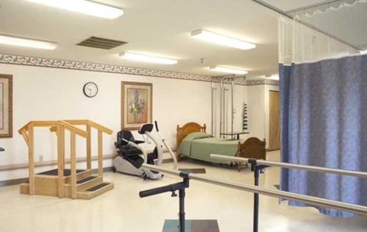 Arbors at Springfield nursing home, 1600 Saint Paris Pike, Springfield ...