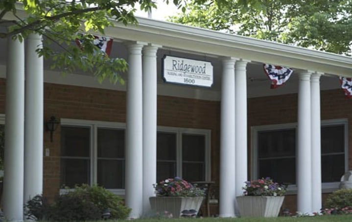 Arbors at Springfield | Nursing Home | Springfield Skilled Nursing Facility
