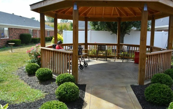 Salem Crossing | Nursing Home | Salem Skilled Nursing Facility