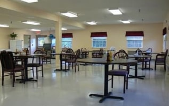 Seneca House | Nursing Home | Seneca Skilled Nursing Facility