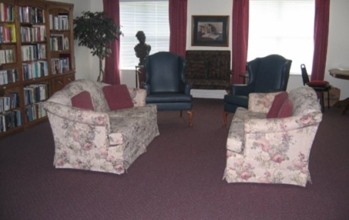 Share Medical Center | Nursing Home | Alva Skilled Nursing Facility