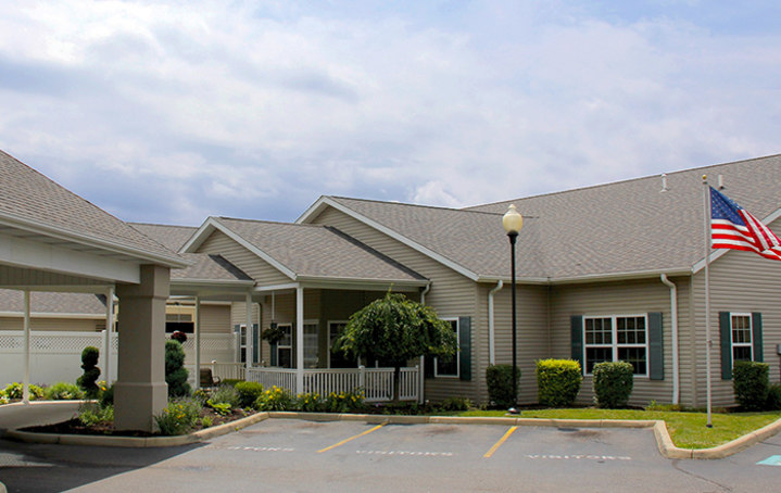 Sienna Skilled Nursing & Rehabilitation | Nursing Home | Wintersville Skilled Nursing Facility