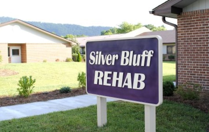 Silver Bluff Village | Nursing Home | Canton Skilled Nursing Facility