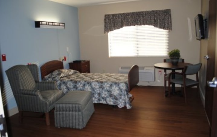 Silver Bluff Village | Nursing Home | Canton Skilled Nursing Facility