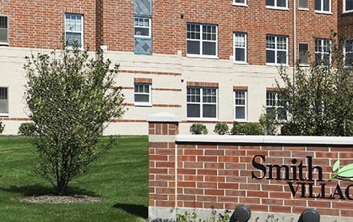 Smith Village | Nursing Home | Chicago Skilled Nursing Facility