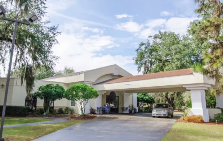 Surrey Place Nursing Center | Nursing Home | Live Oak Skilled Nursing ...